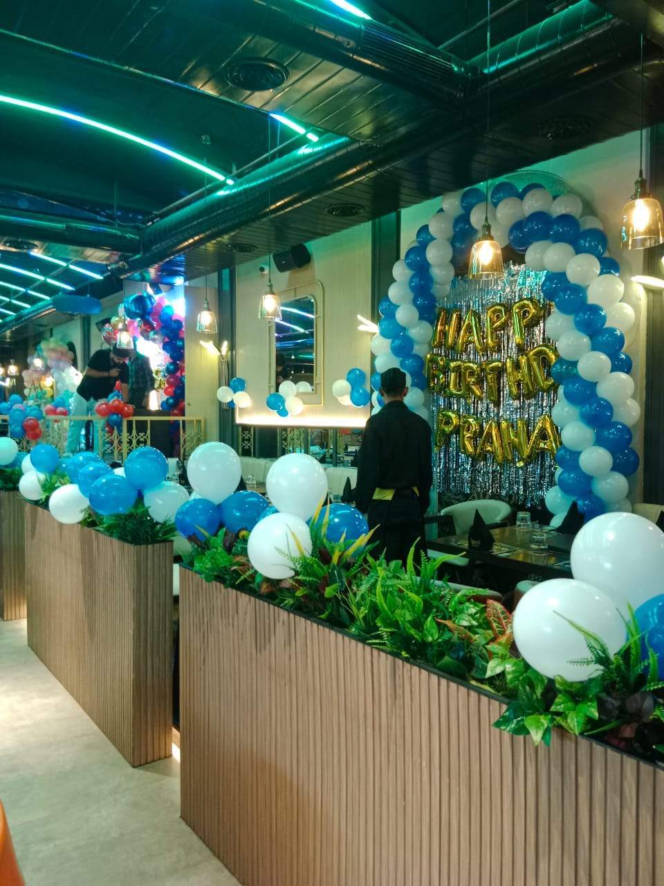 Top Balloon Decorations for Birthdays & Special Events - Wonder Balloons